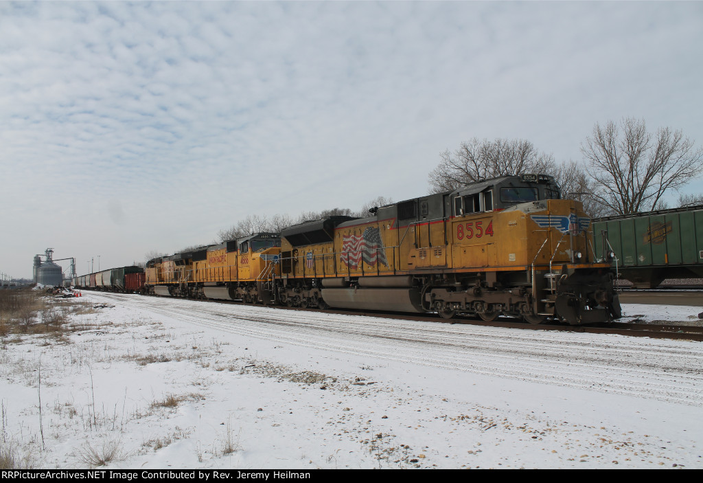 UP 8554 & others (1)